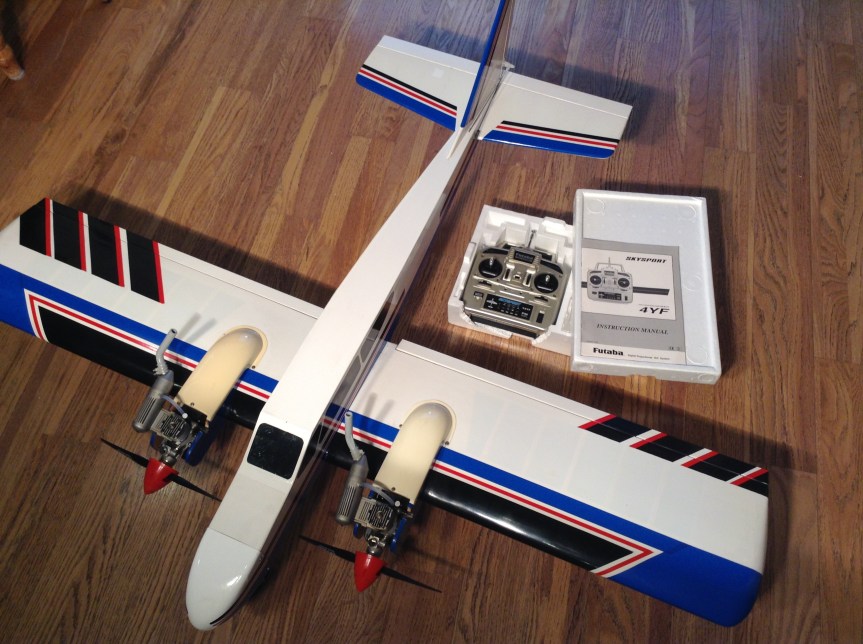 For sale Hobbico Twinstar ARF – Tulip City Air Force